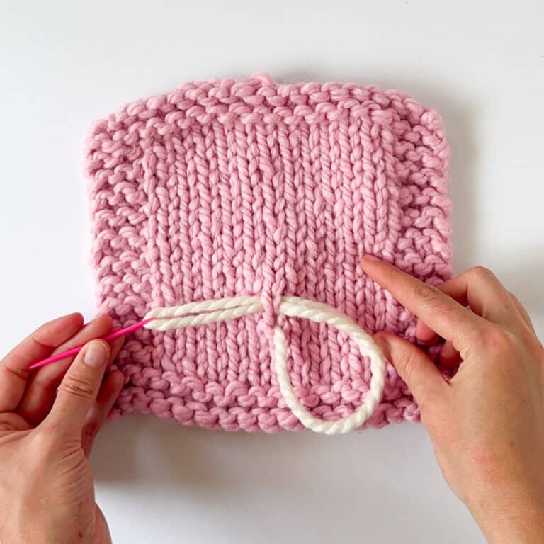 Duplicate Stitch for Beginner Knitters [5 Easy Steps]