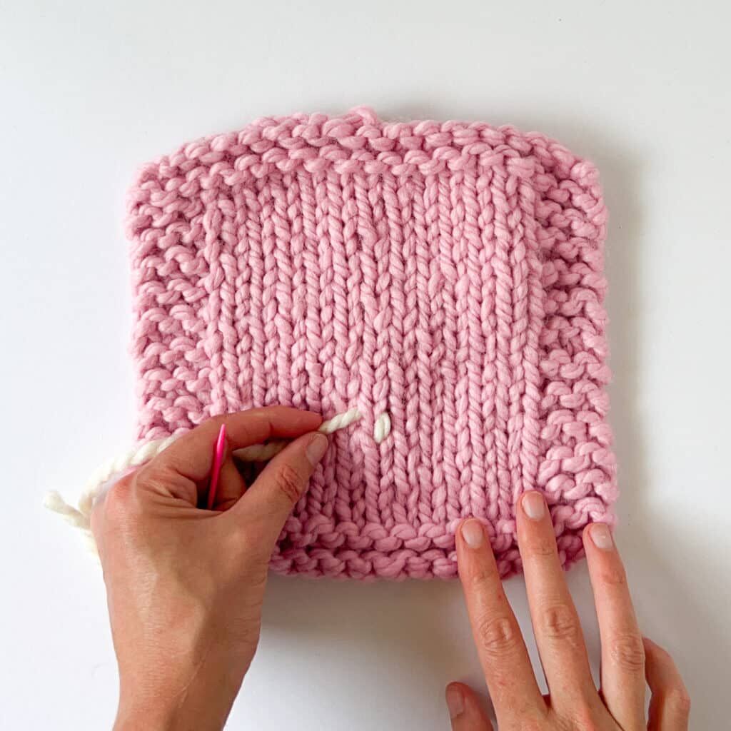Duplicate Stitch for Beginner Knitters [5 Easy Steps]