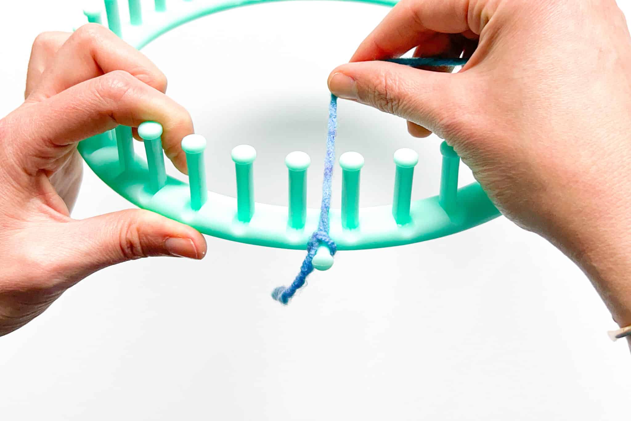 Loom Knitting Tutorial: The E-Wrap Cast On in 3 Easy Steps!