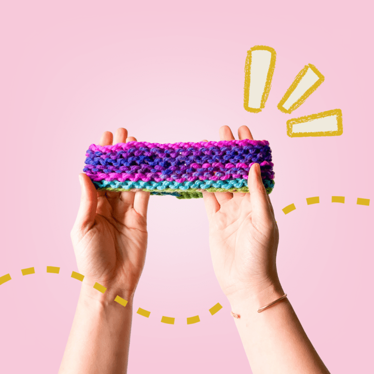 Loom Knit Cast Off: Flat Edges in 4 Easy Steps!