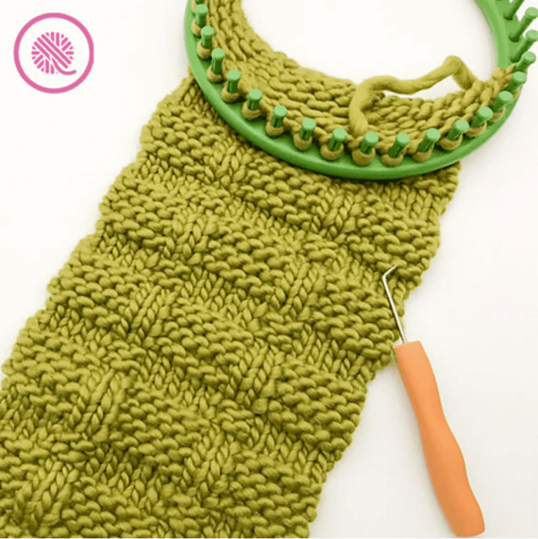 10 Fun & Free Loom Knitting Patterns for Beginners